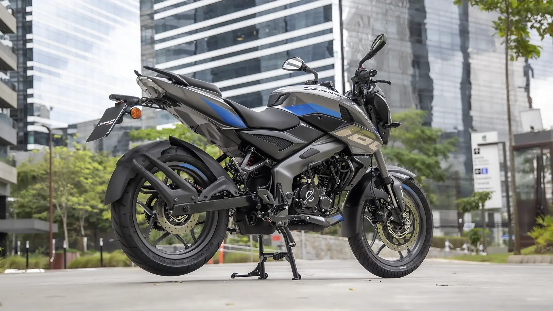 Bajaj Dominar NS 160 2025: potência, estilo e economia