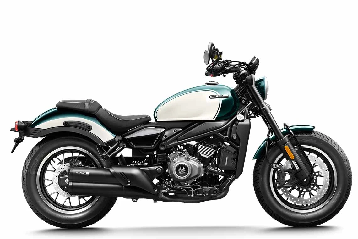 CFMoto 450CL-C: conheça a cruiser retrô moderna com motor de 449cc