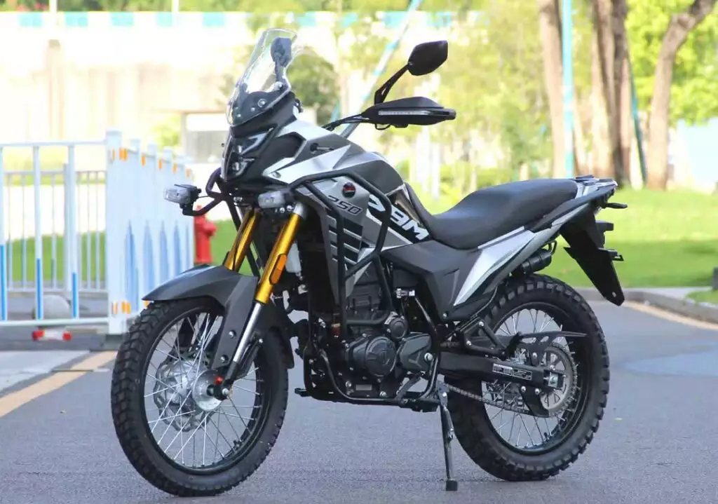 Nova Shineray SBM 250 chega em 2026 para desafiar o mercado